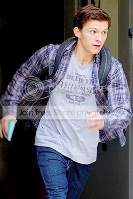 New Spider-Man Homecoming Set Photos Showcase Peter Parker and His ...