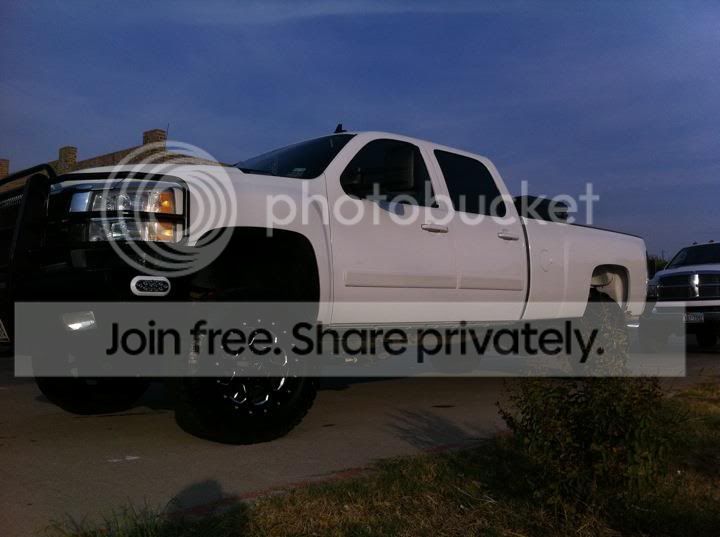 22 in BMF Novakanes or RBP 96r on White CC/LB | Chevy and GMC Duramax ...